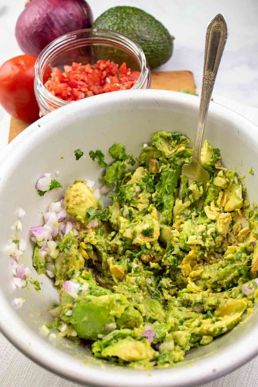 Simple Chunky Guacamole Recipe - EatPlant-Based